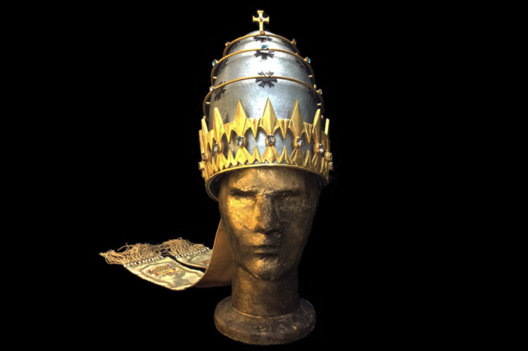 Ecclesiastic Papal Triregnum 1 - Jewel House